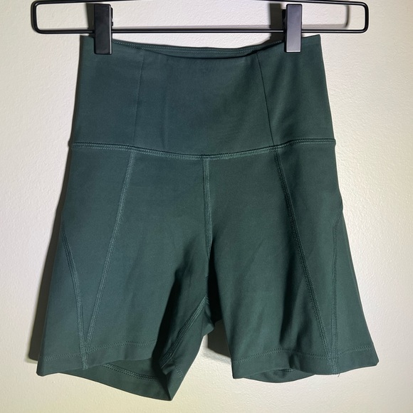 girlfriend collective | Shorts | Womens Girlfriend Collective Moss High Rise Bike Short Size Xxs ...